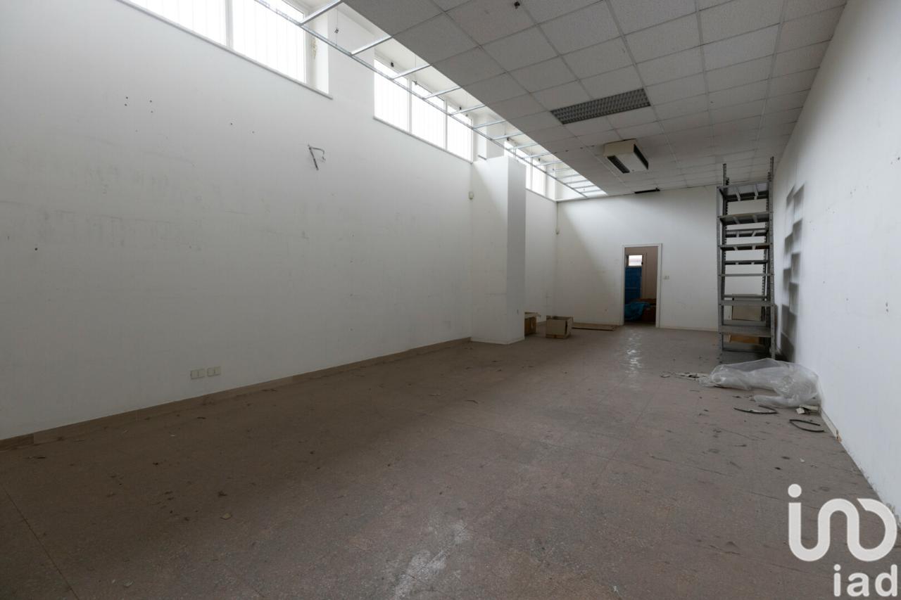 Negozio in vendita a Ancona