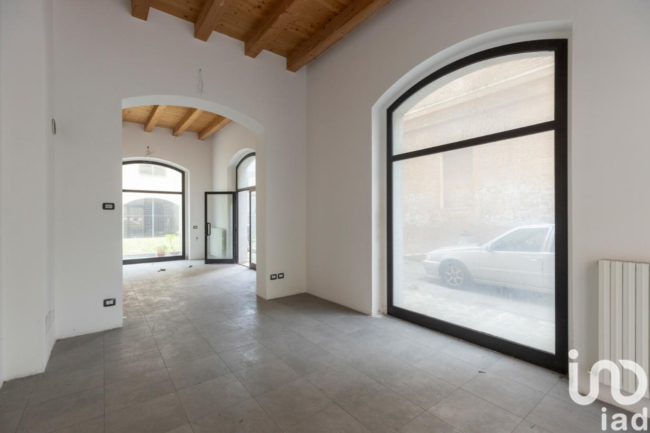 Negozio in vendita a Ancona