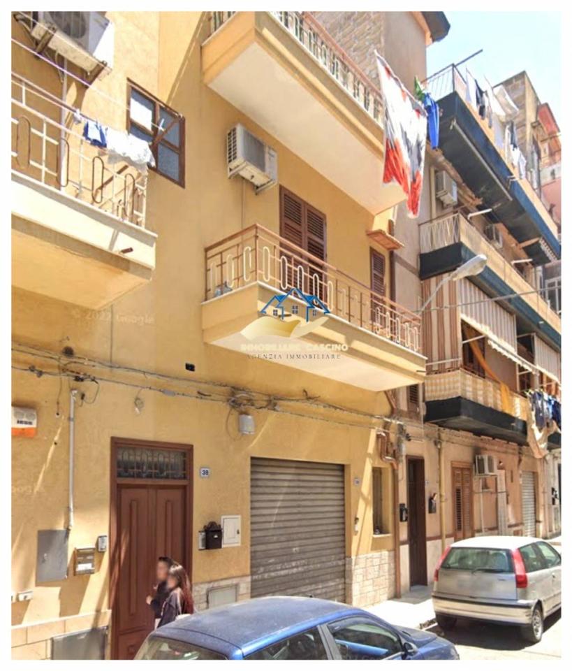 Locale commerciale in affitto a Bagheria