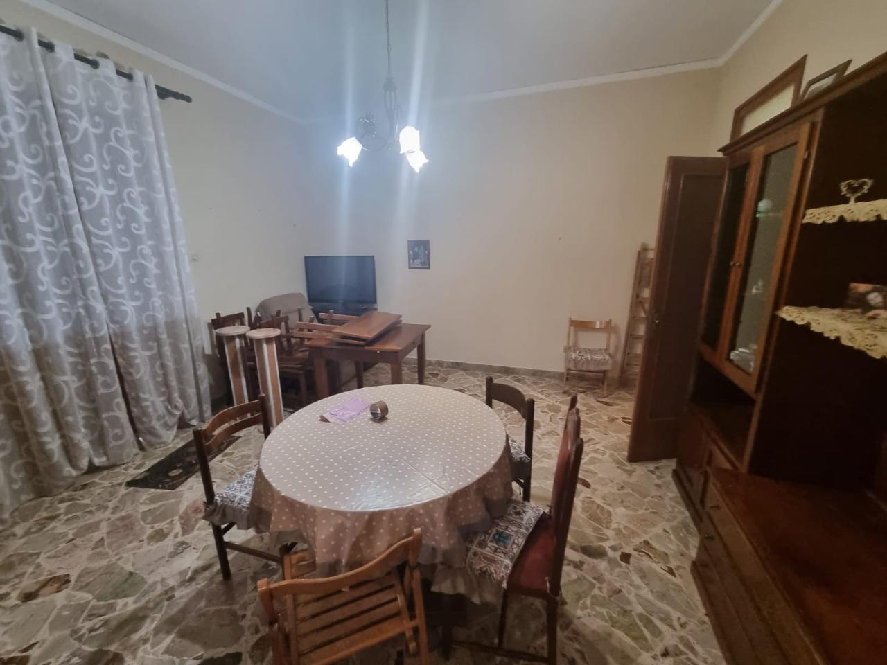 Palazzo in vendita a Misilmeri