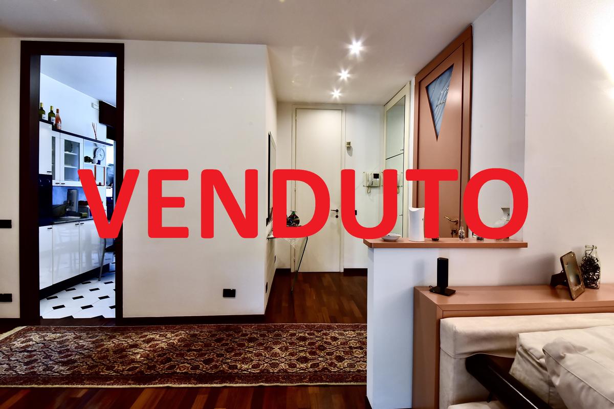 Appartamento in vendita a Vedano Al Lambro