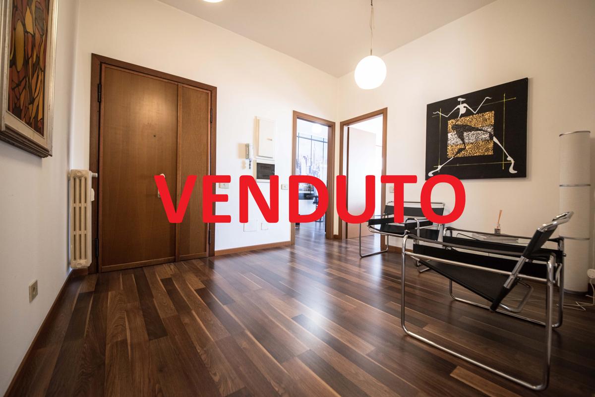 Appartamento in vendita a Monza