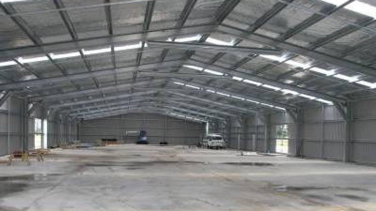 Capannone in vendita a Cernusco Sul Naviglio