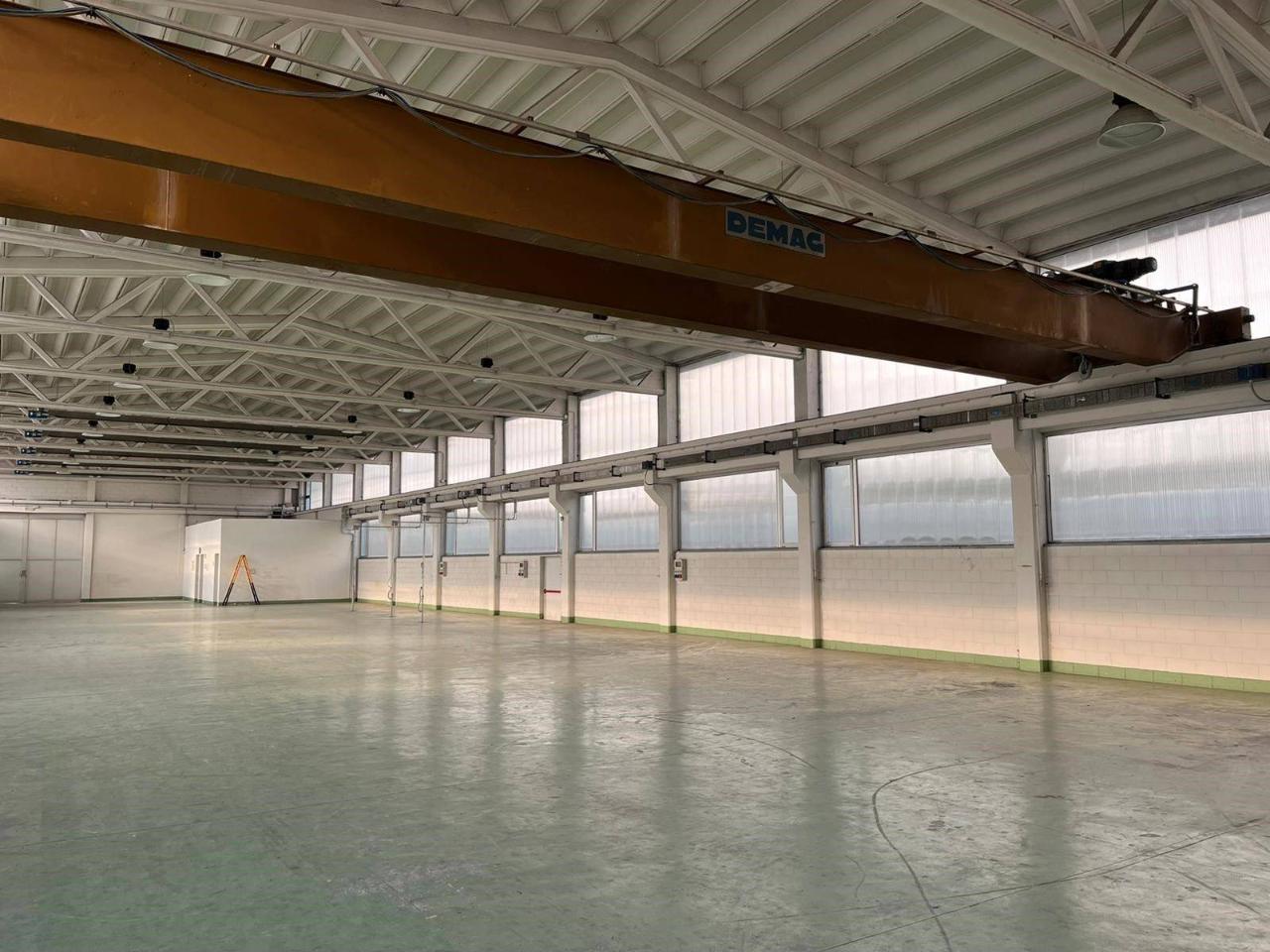 Capannone in affitto a Villasanta