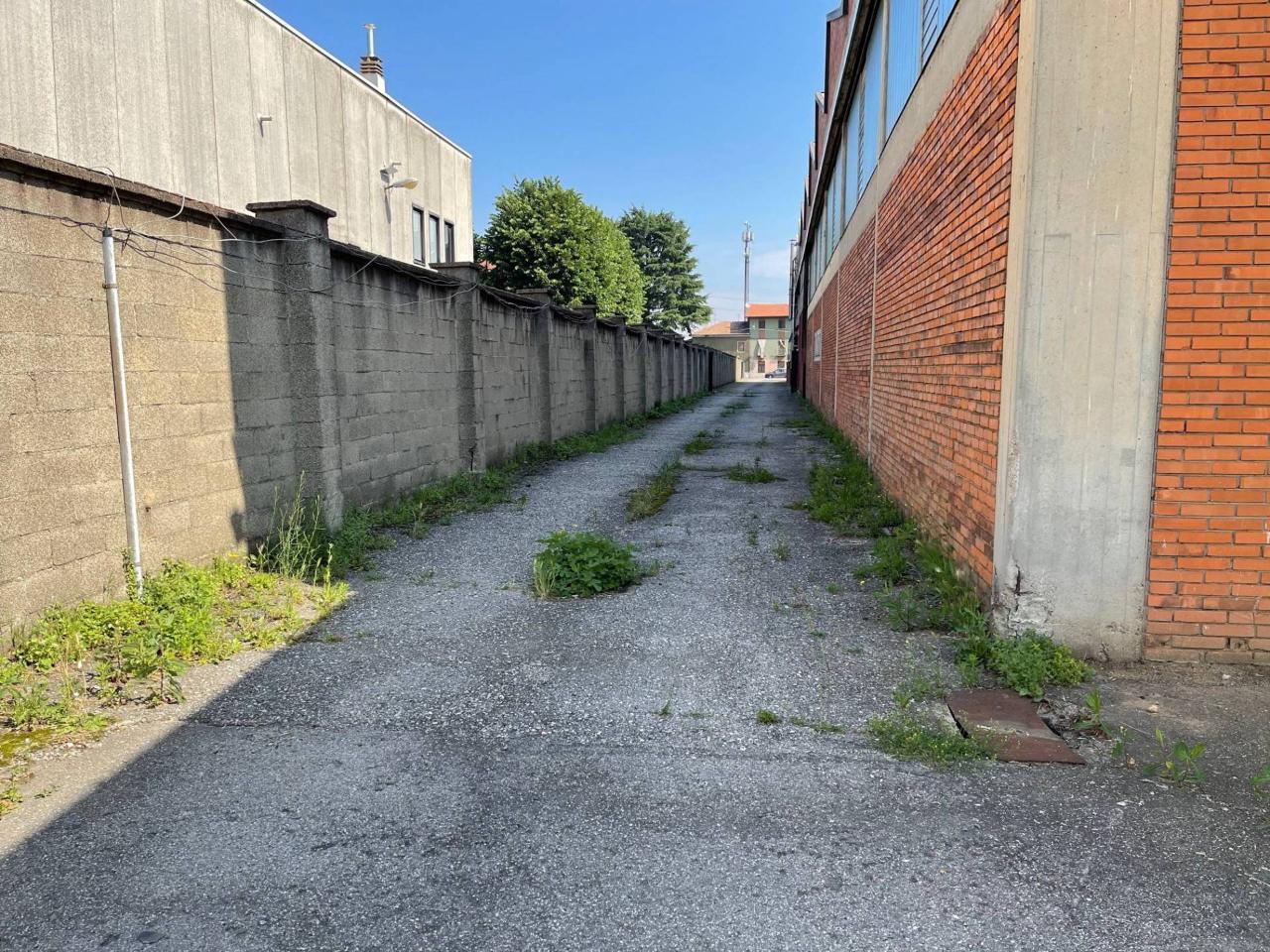 Capannone in vendita a Brugherio