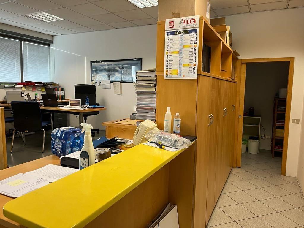 Capannone in affitto a Agrate Brianza