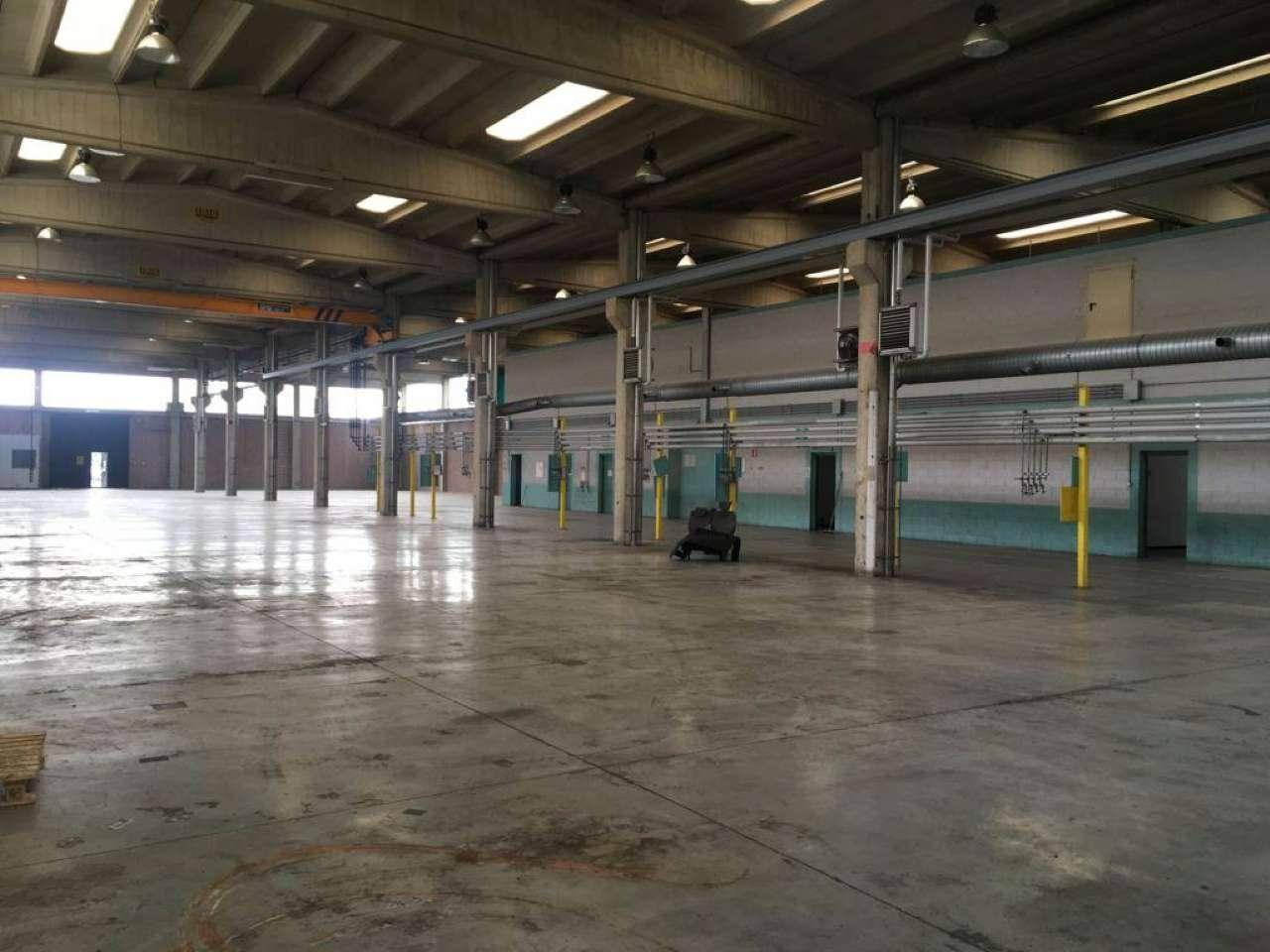 Capannone in affitto a Osnago