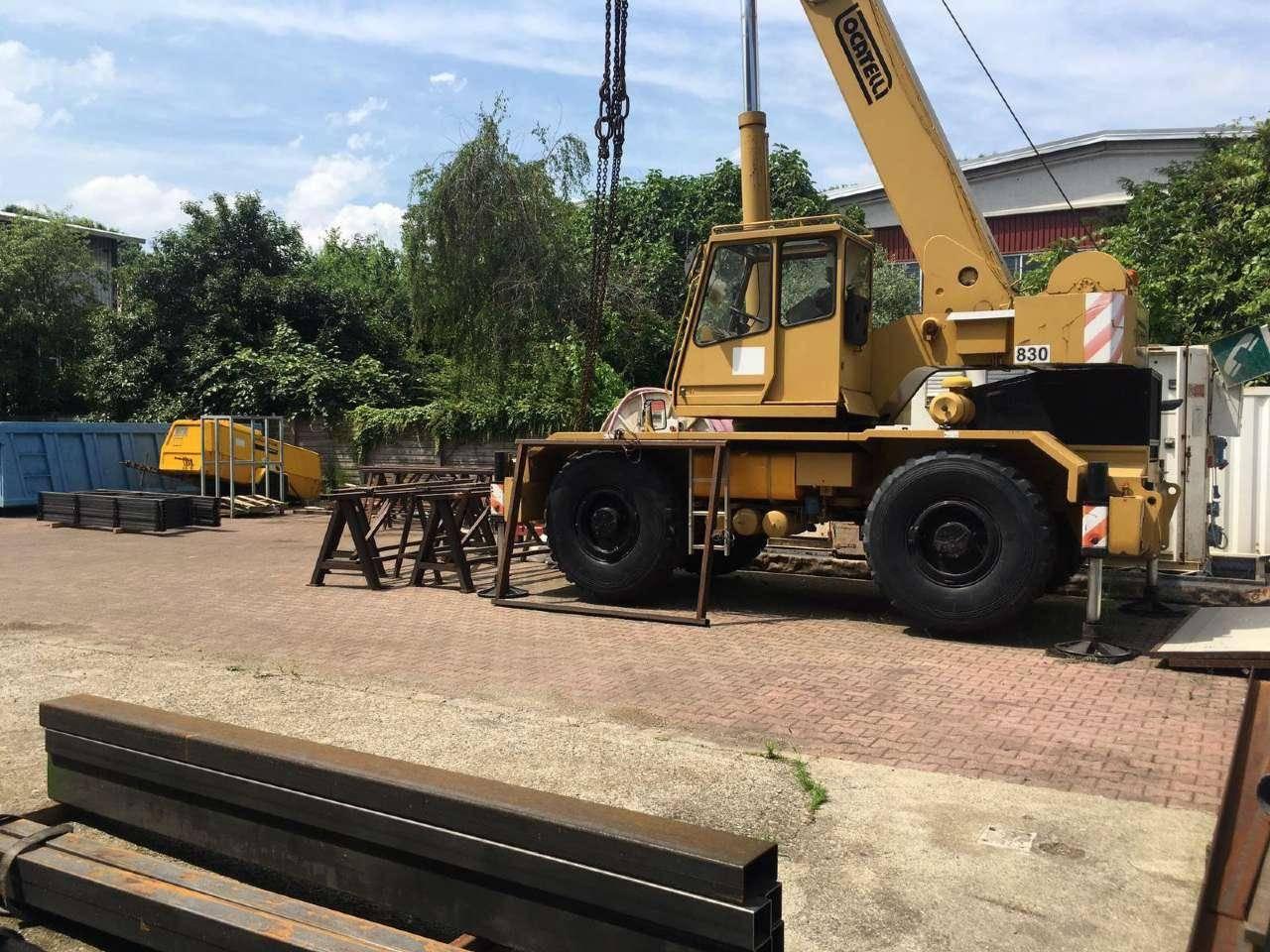 Capannone in vendita a Cavenago Di Brianza