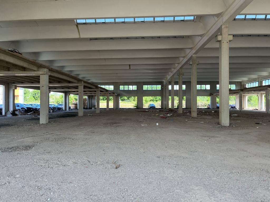 Capannone in affitto a Villasanta