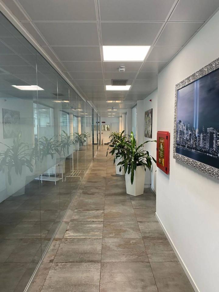 Ufficio in affitto a Bernareggio