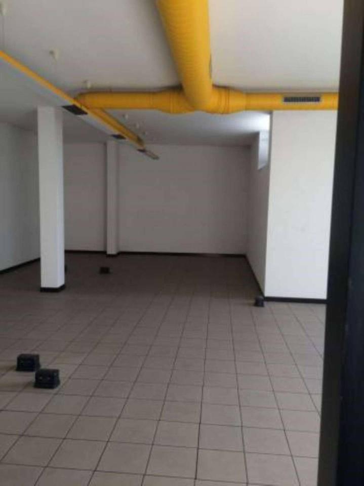 Capannone in vendita a Cambiago