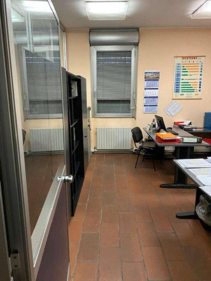 Capannone in affitto a Burago Di Molgora