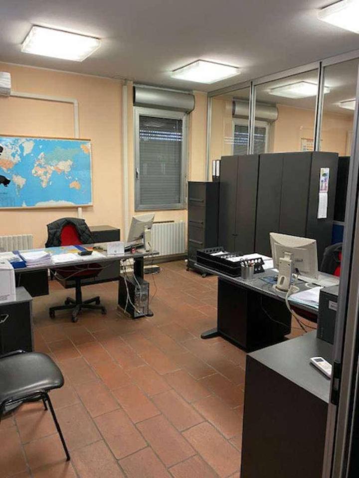 Capannone in vendita a Burago Di Molgora