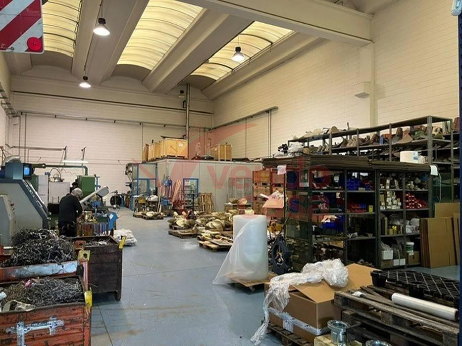 Capannone in vendita a Concorezzo