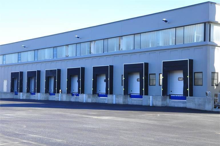 Capannone in vendita a Bernareggio