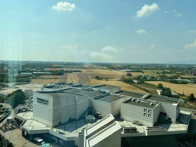 Ufficio in affitto a Vimercate