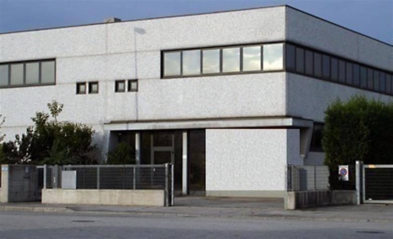 Capannone in affitto a Burago Di Molgora