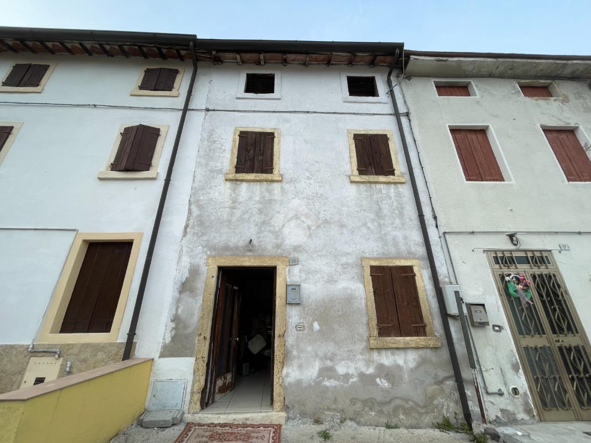 Casa indipendente in vendita a Monteforte D'Alpone