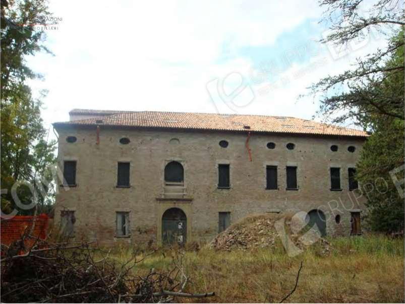 Villa unifamiliare in vendita a Ferrara