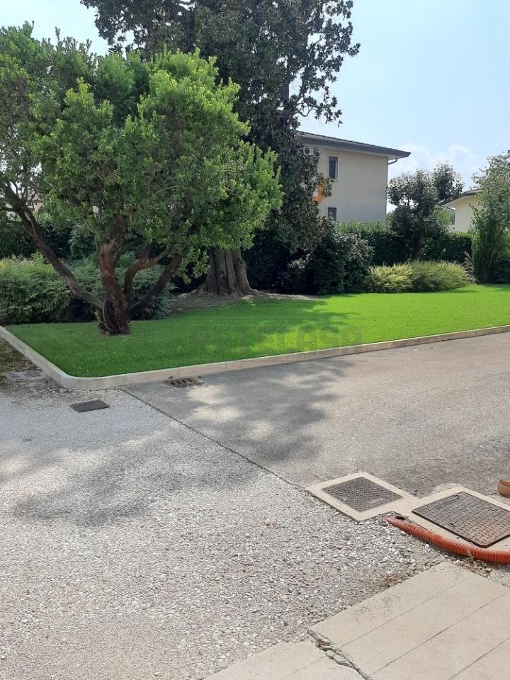 Palazzina commerciale in vendita a Campodoro