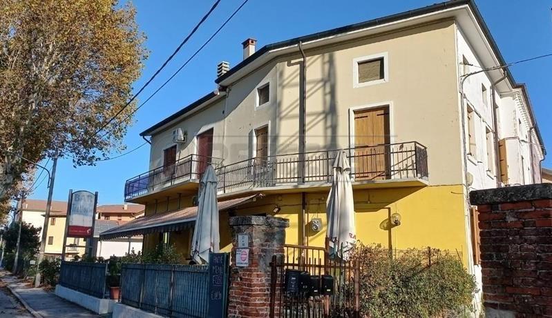 Palazzina commerciale in vendita a Vicenza