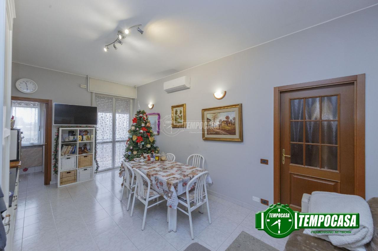 Trilocale in Via Santo Nidasio, Motta Visconti