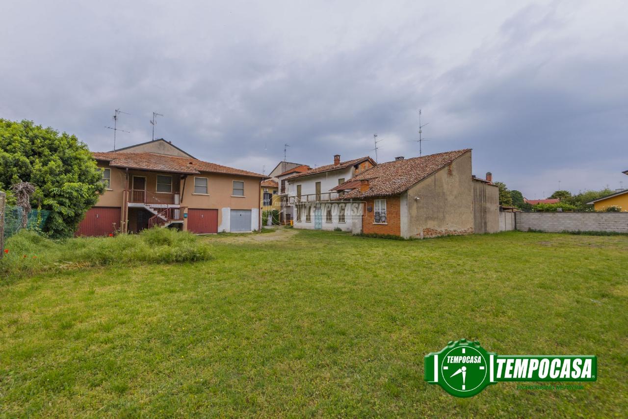 Villa in Via dei Cedri, Casorate Primo