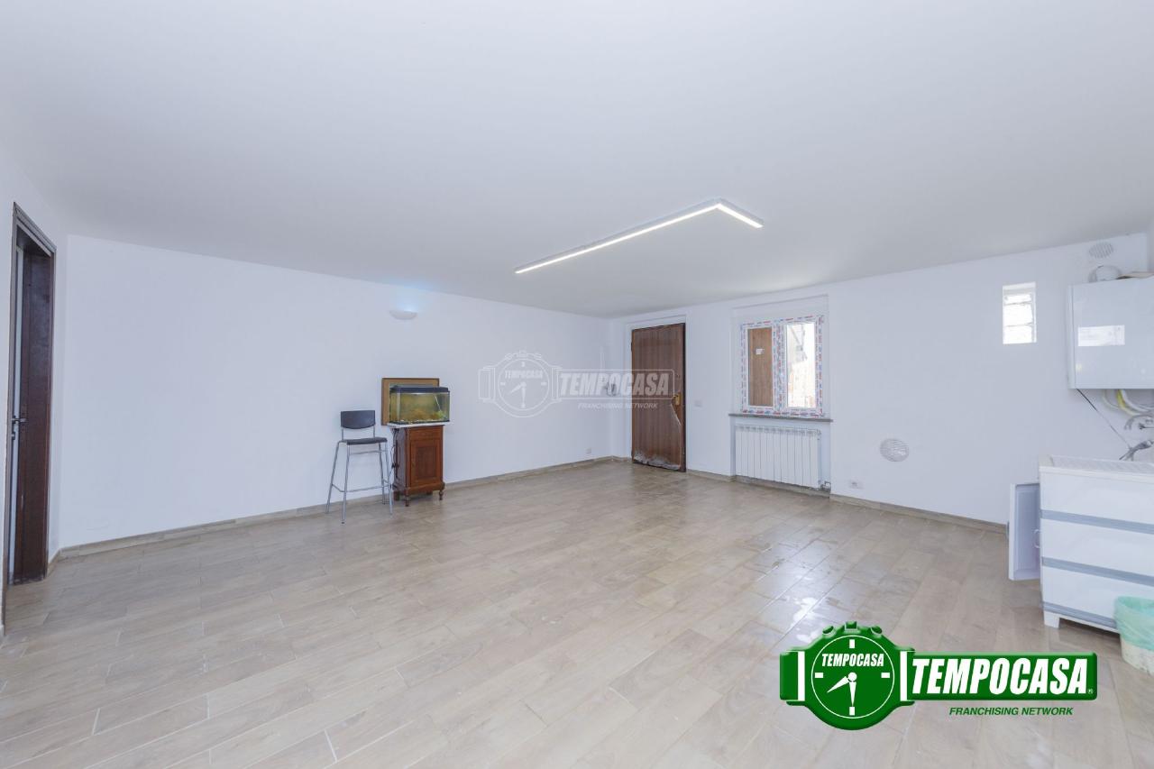 Casa indipendente in vendita a Trovo