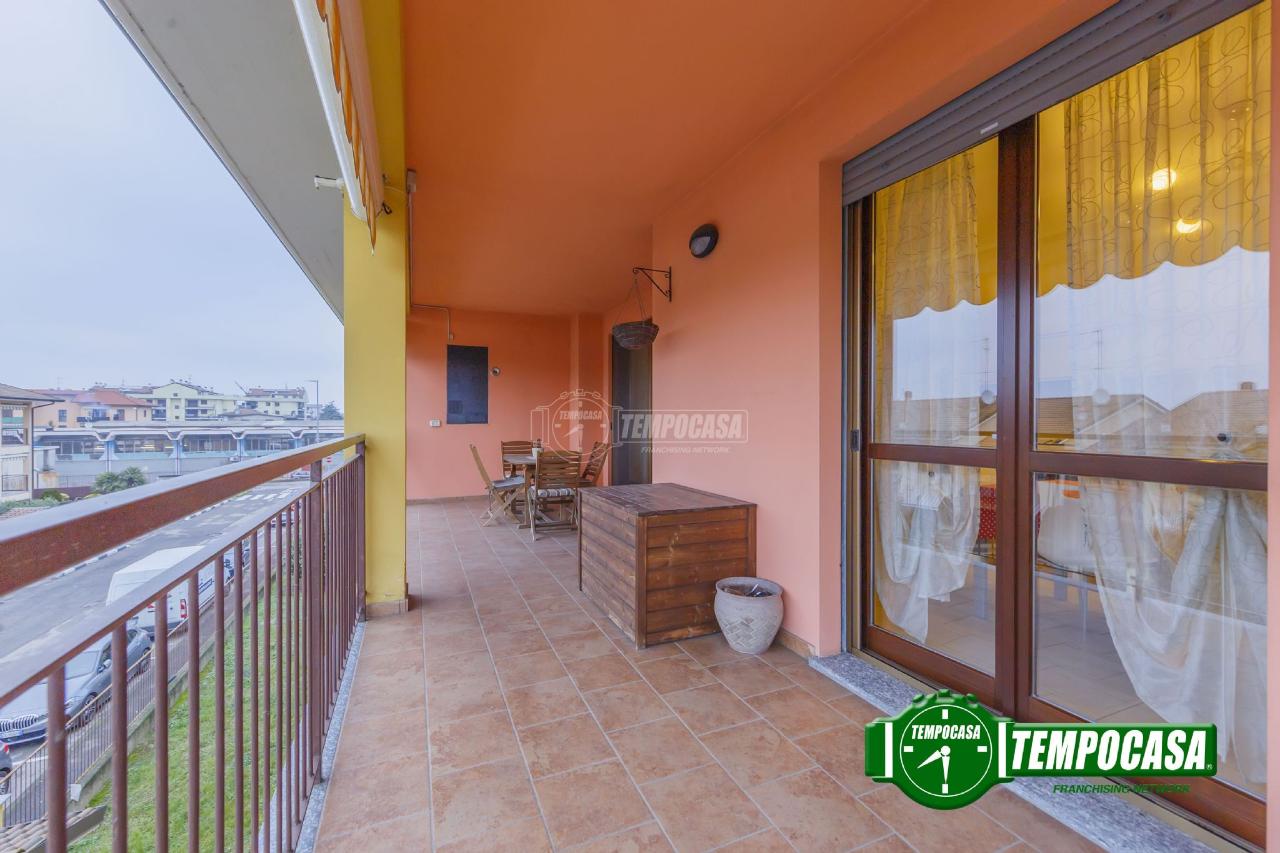 Appartamento in vendita a Casorate Primo