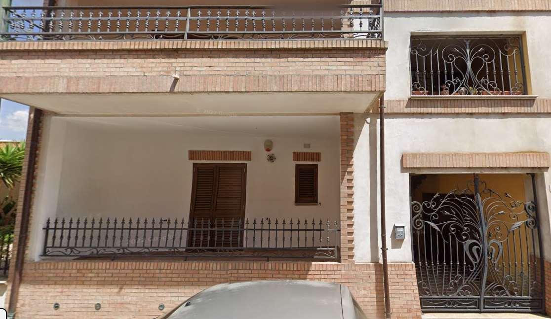 Appartamento in vendita a Aradeo