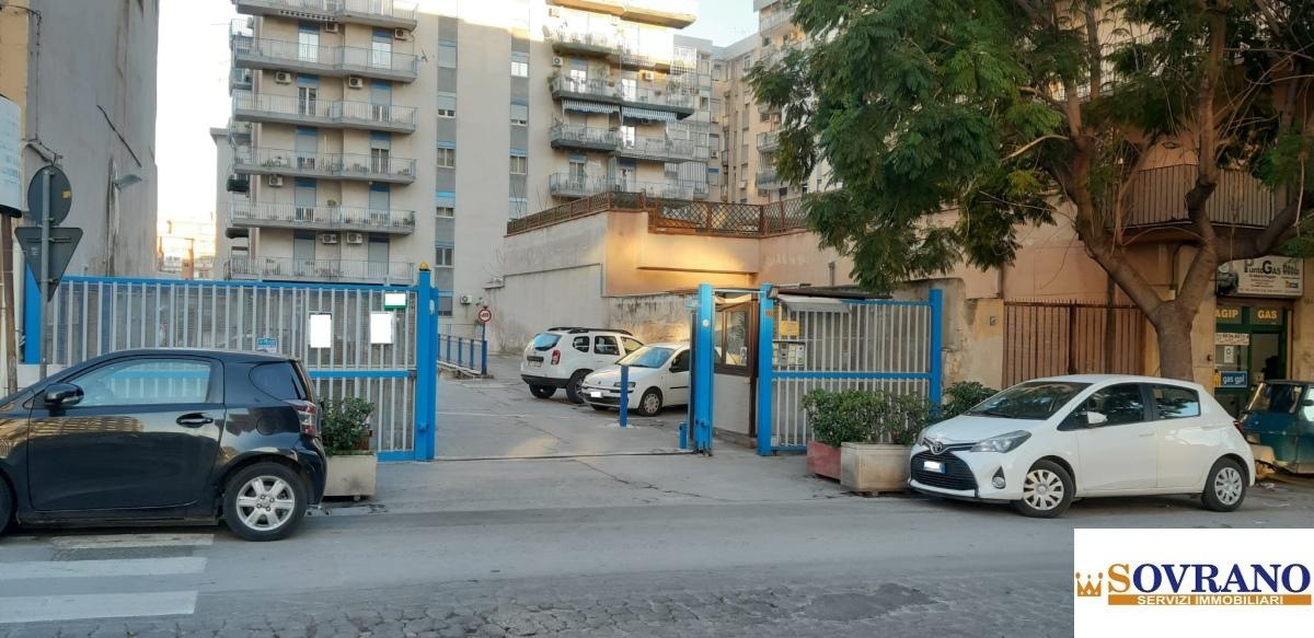 Box in vendita a Palermo