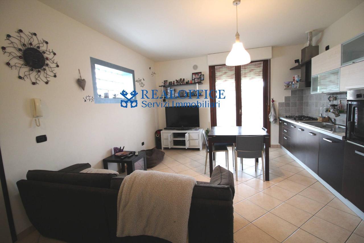 Appartamento in vendita a Montecalvo In Foglia