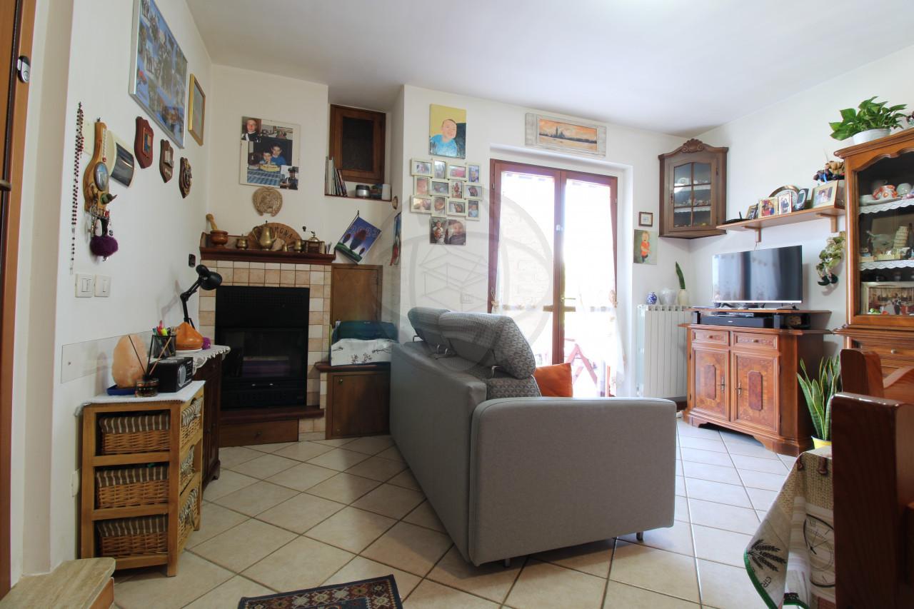 Appartamento in vendita a Stroncone