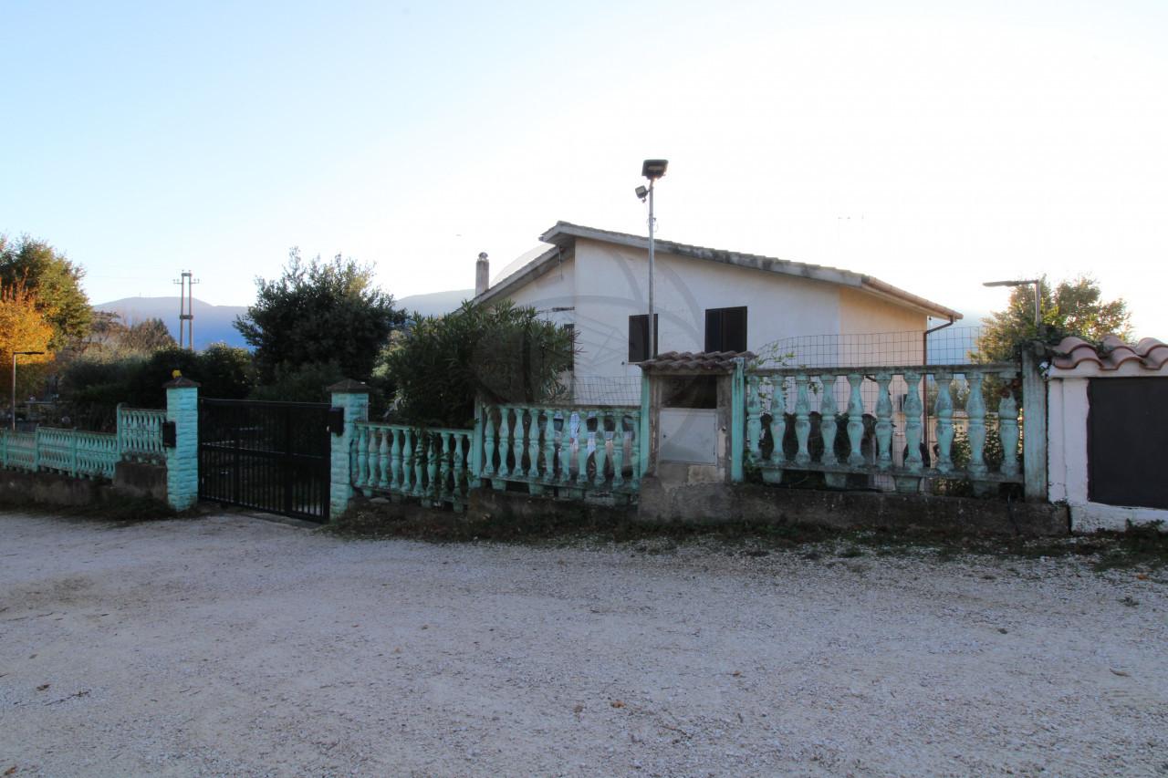 Villa in vendita a Stroncone