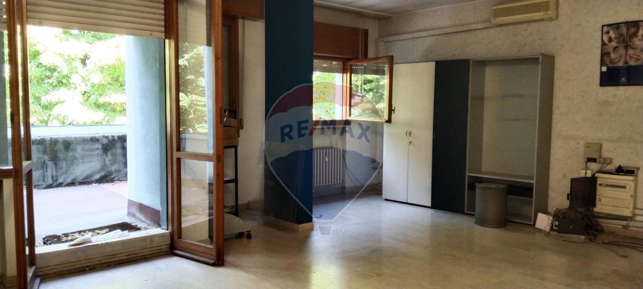 Ufficio in vendita a Modena