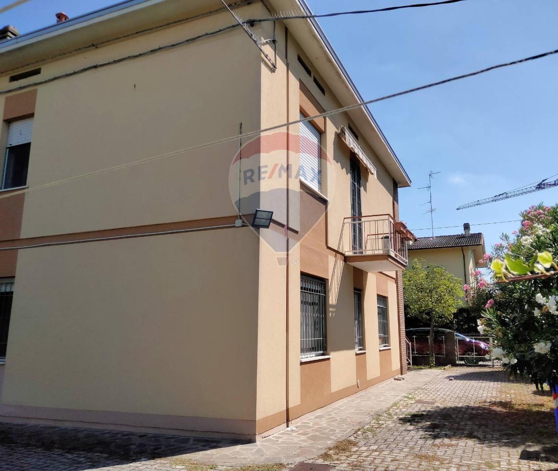 Casa indipendente in vendita a Mirandola