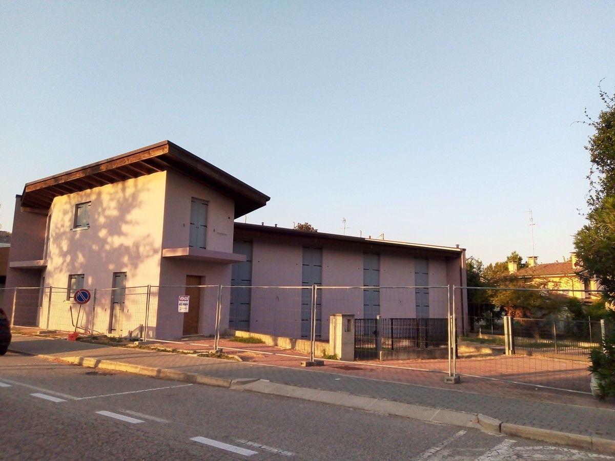 Villa a schiera in Corso Gramsci 258, Polesella