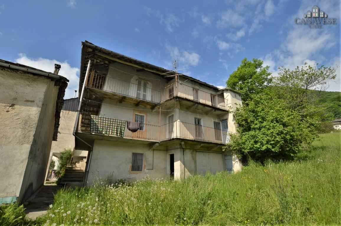 Casa indipendente in vendita a Valchiusa