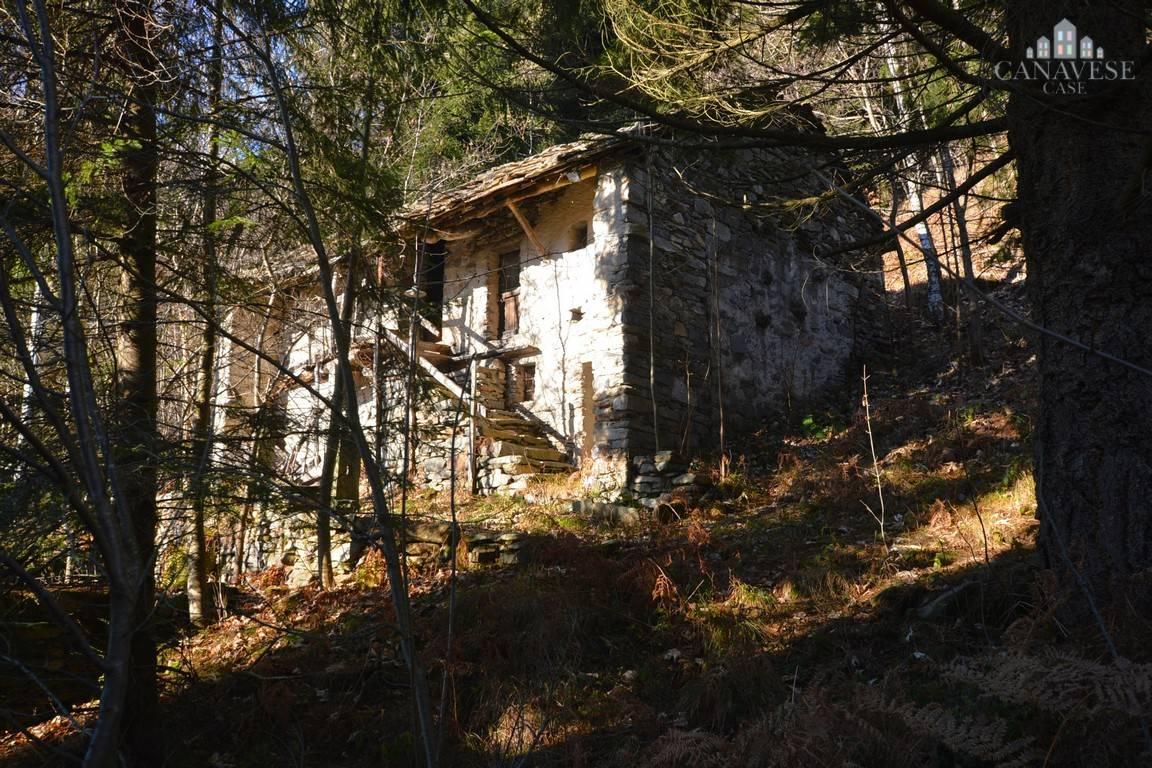 Rustico in vendita a Valchiusa