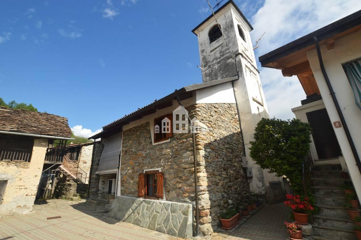 Casa indipendente in vendita a Pont Canavese