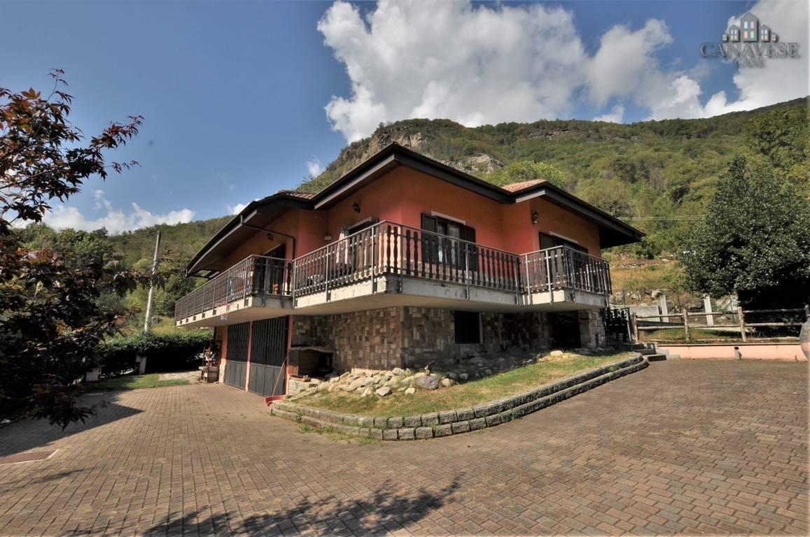 Villa in vendita a Sparone