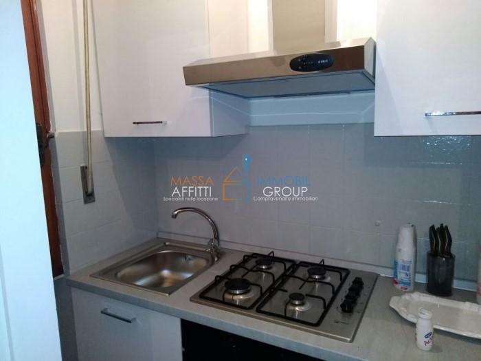 Appartamento in vendita a Montignoso