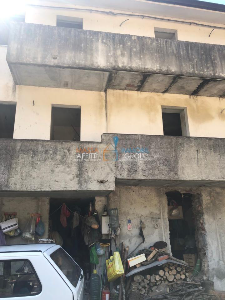 Villa a schiera in vendita a Massa