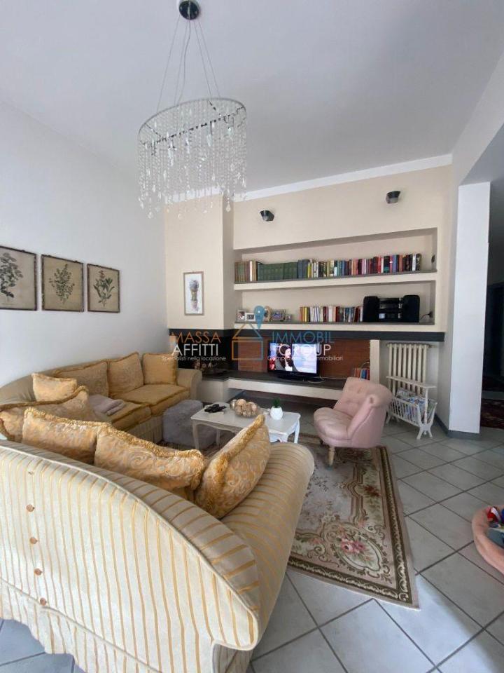 Villa a schiera in vendita a Carrara