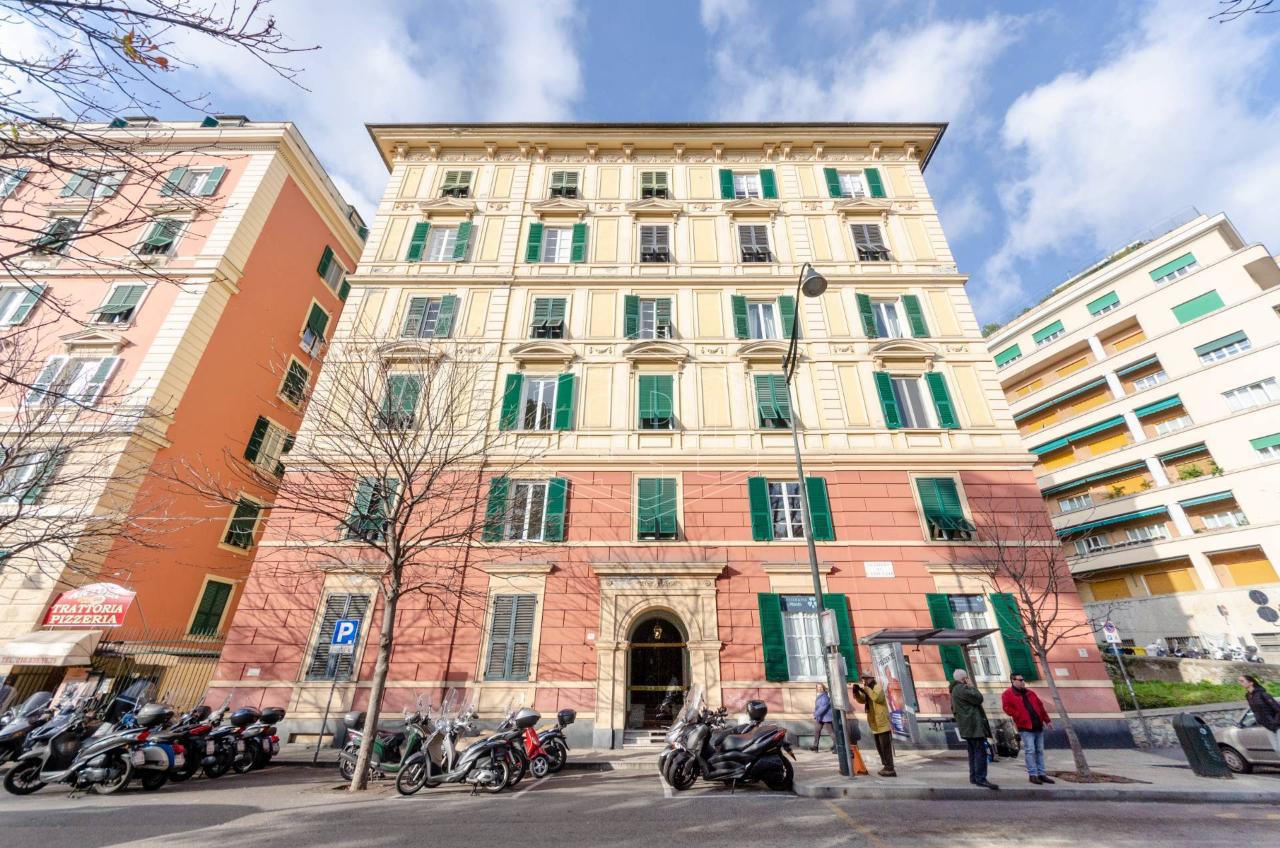 Appartamento in vendita a Genova