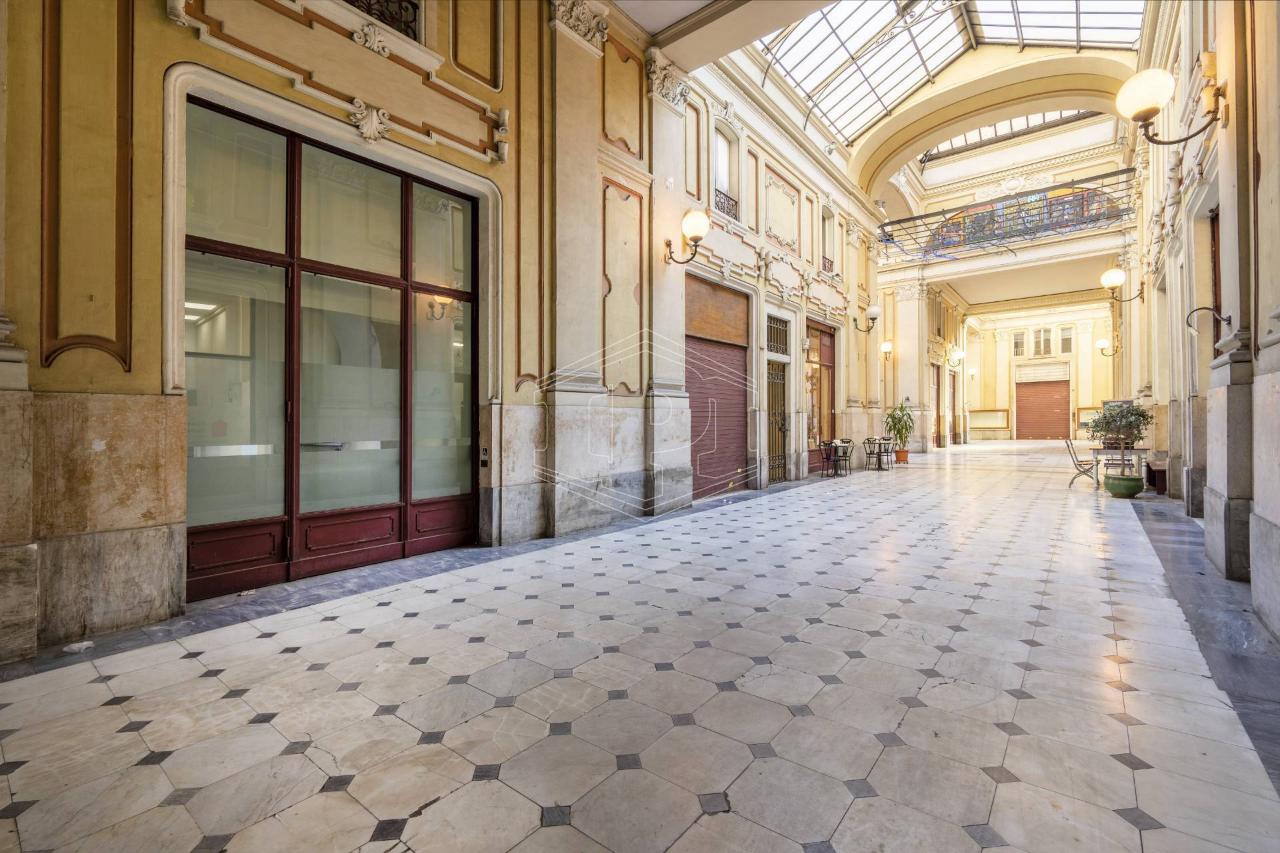 Negozio in vendita a Torino