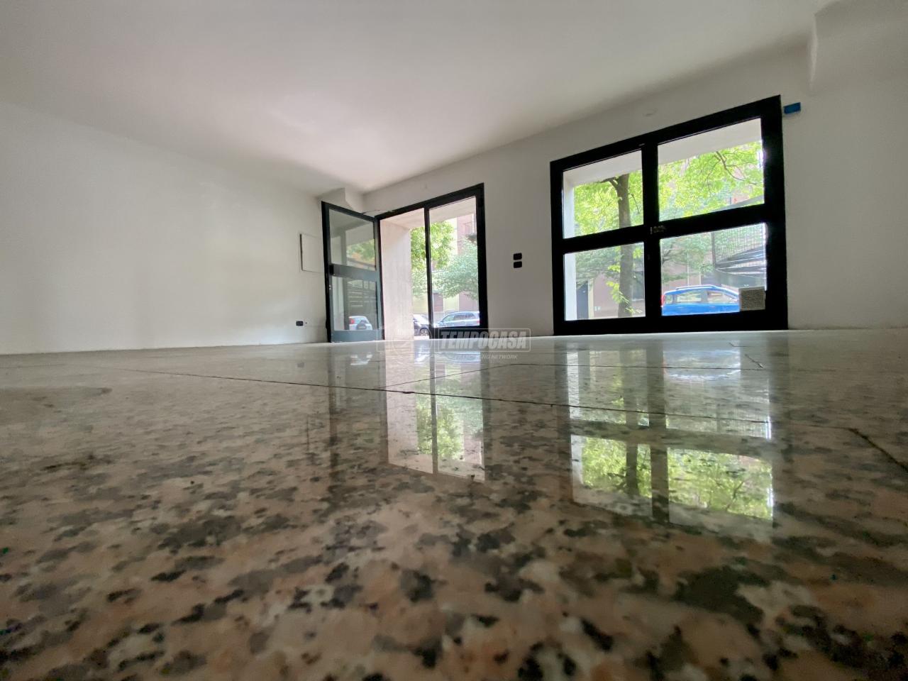 Negozio in vendita a Bergamo