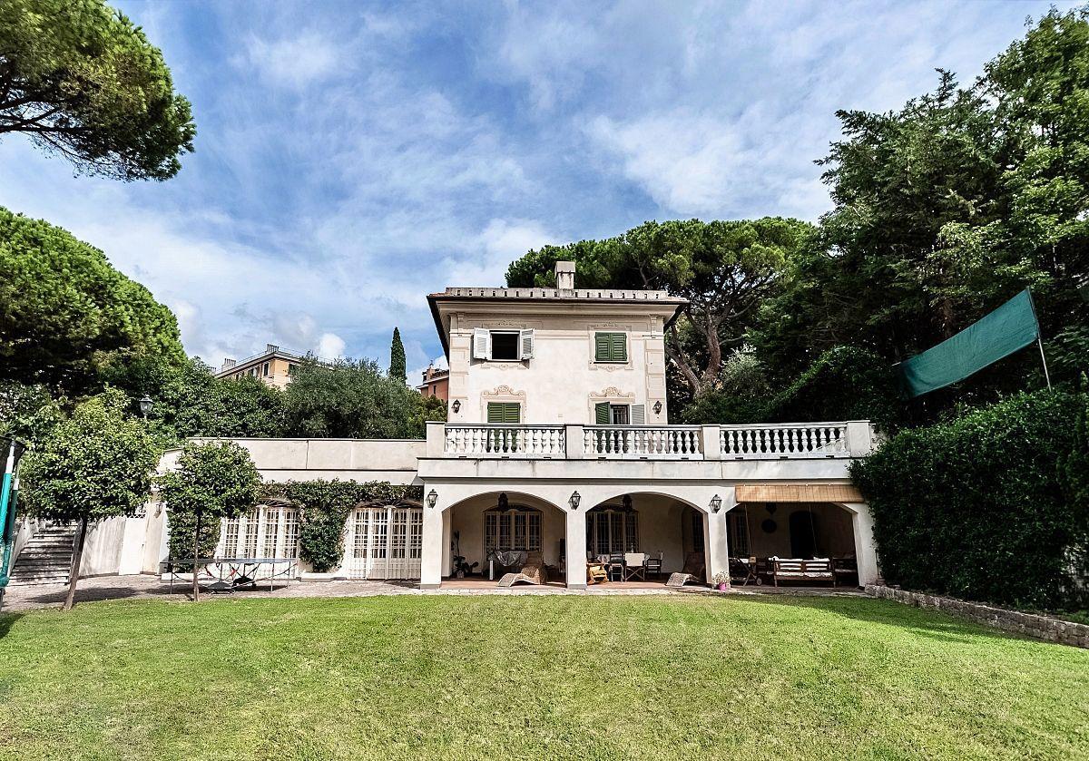 Villa in vendita a Genova