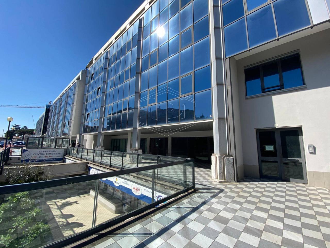 Ufficio in affitto a Caserta