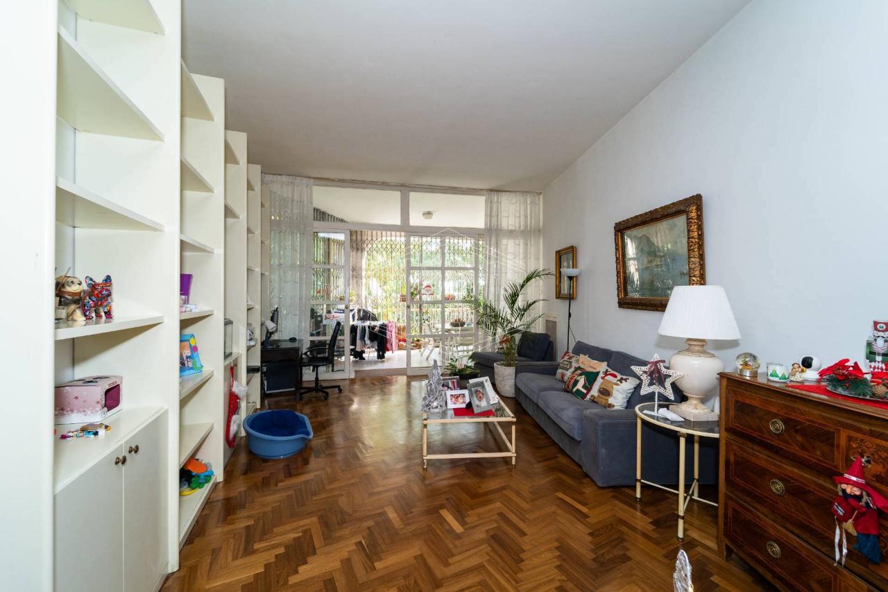 Appartamento in Via Francesco Petrarca 26, Napoli